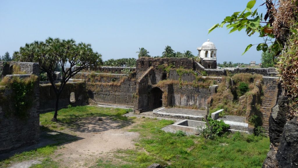 Shirgaon Fort - Palghar - Wordzz